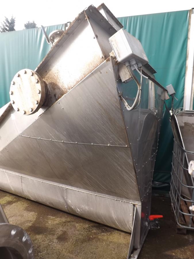 used Screw Screen in Tank (incl. compaction and screenings washing ...